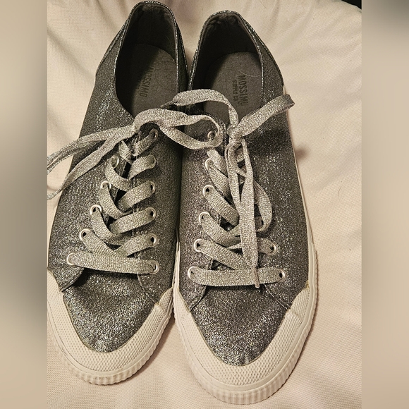 Mossimo Supply Co. | Shoes | Mossimo Supply Co Sz Silver Shoes | Poshmark